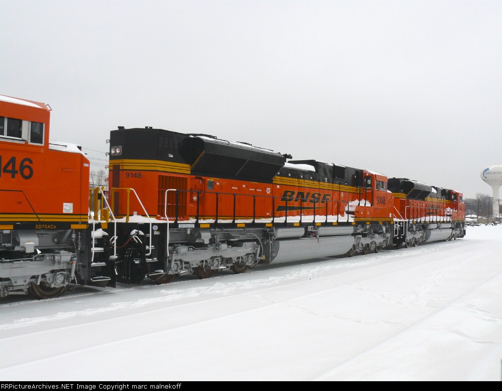 BNSF 9148